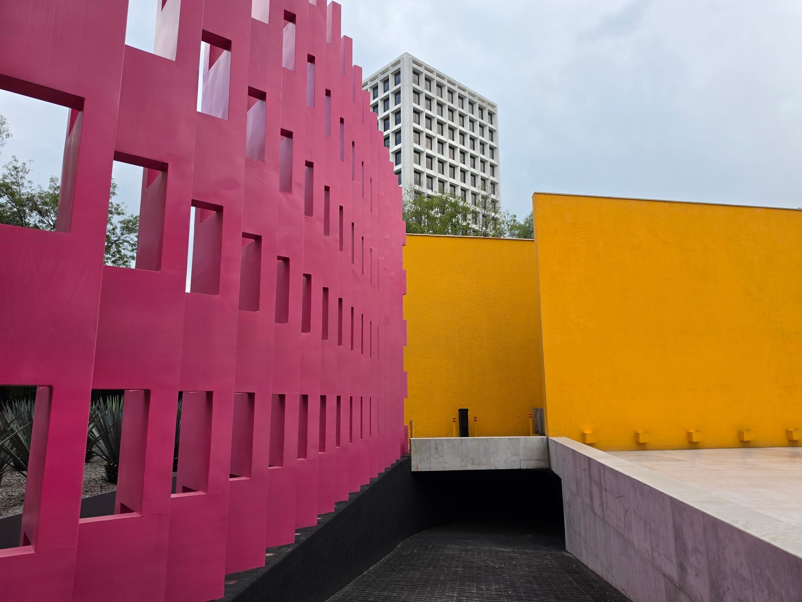 Pink Wall, Mexikóváros - minden, amit tudnia kell